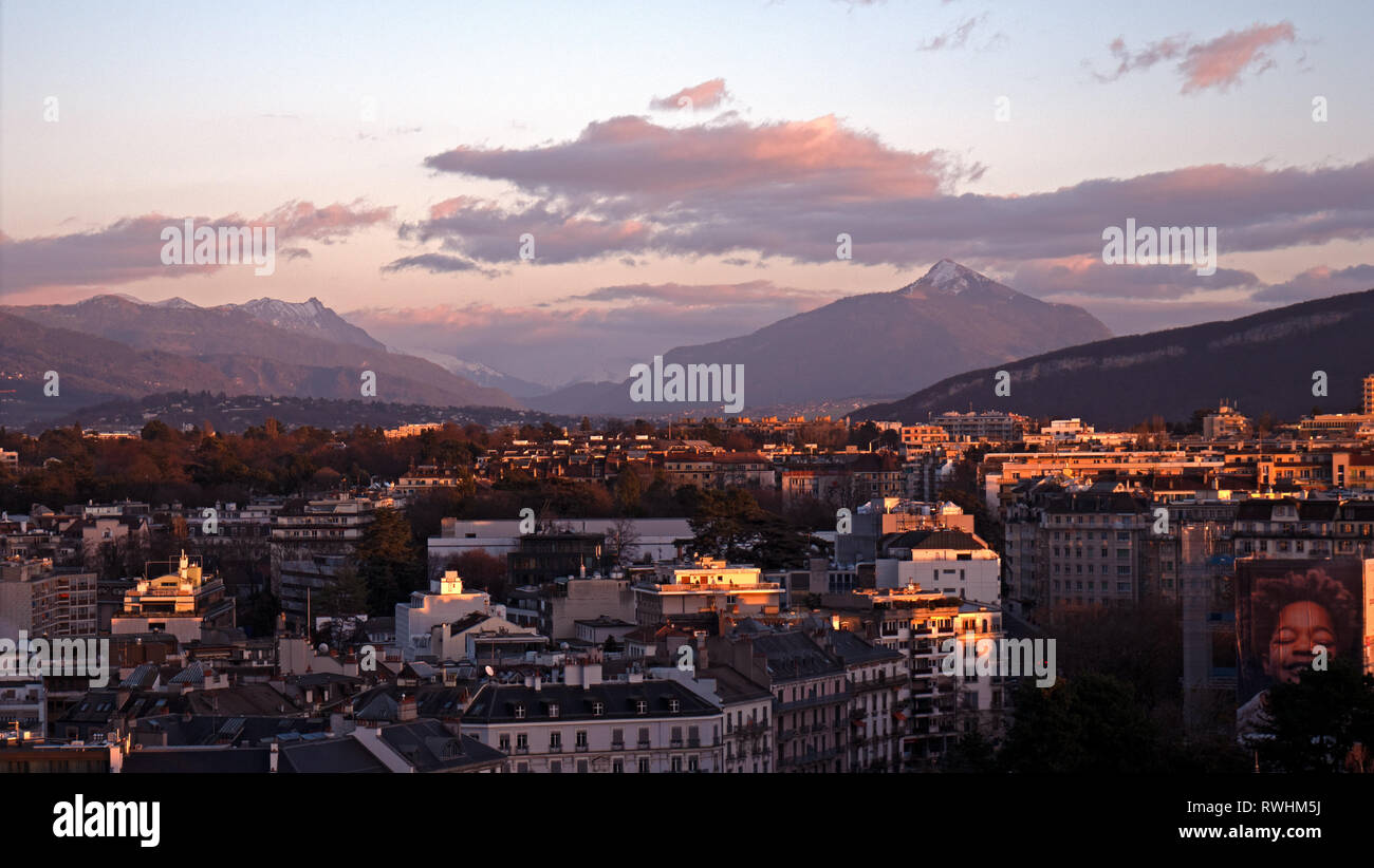 Downtown lake geneva hi-res stock photography and images - Alamy