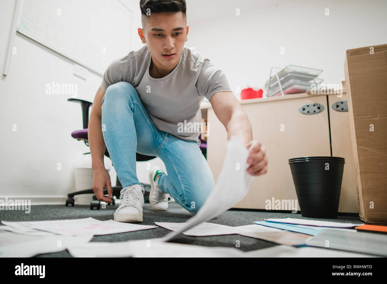 Office trainee hi-res stock photography and images - Alamy