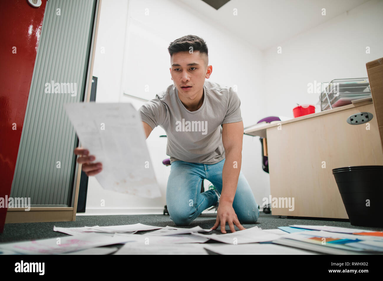 Office trainee hi-res stock photography and images - Alamy