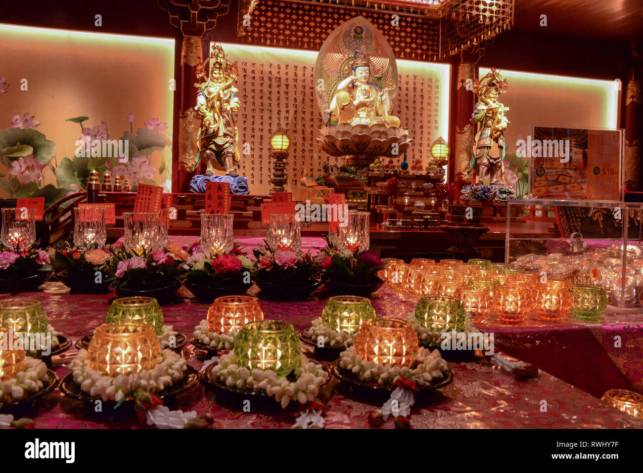 Asia, Singapore, Buddha Tooth Relic Temple and Museum Stock Photo - Alamy