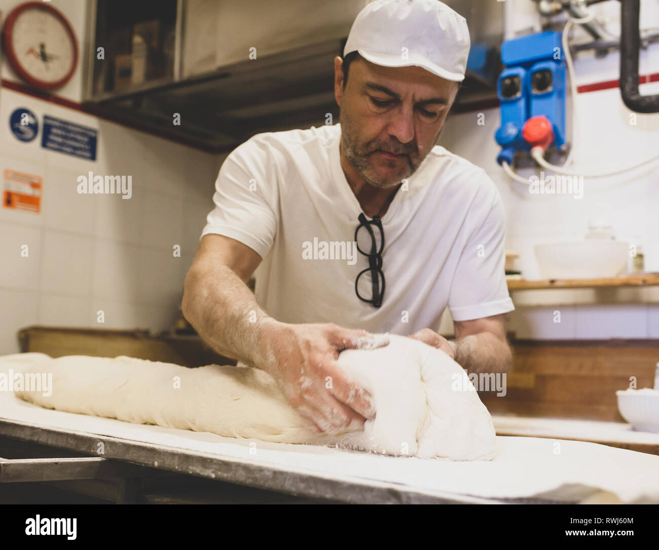 Traditional bake oven hi-res stock photography and images - Alamy