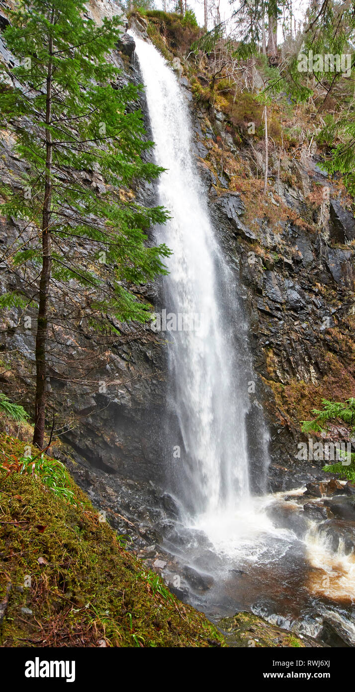 PLODDA FALLS TOMICH HIGHLAND SCOTLAND THE 40 METRE WATERFALL OF ...