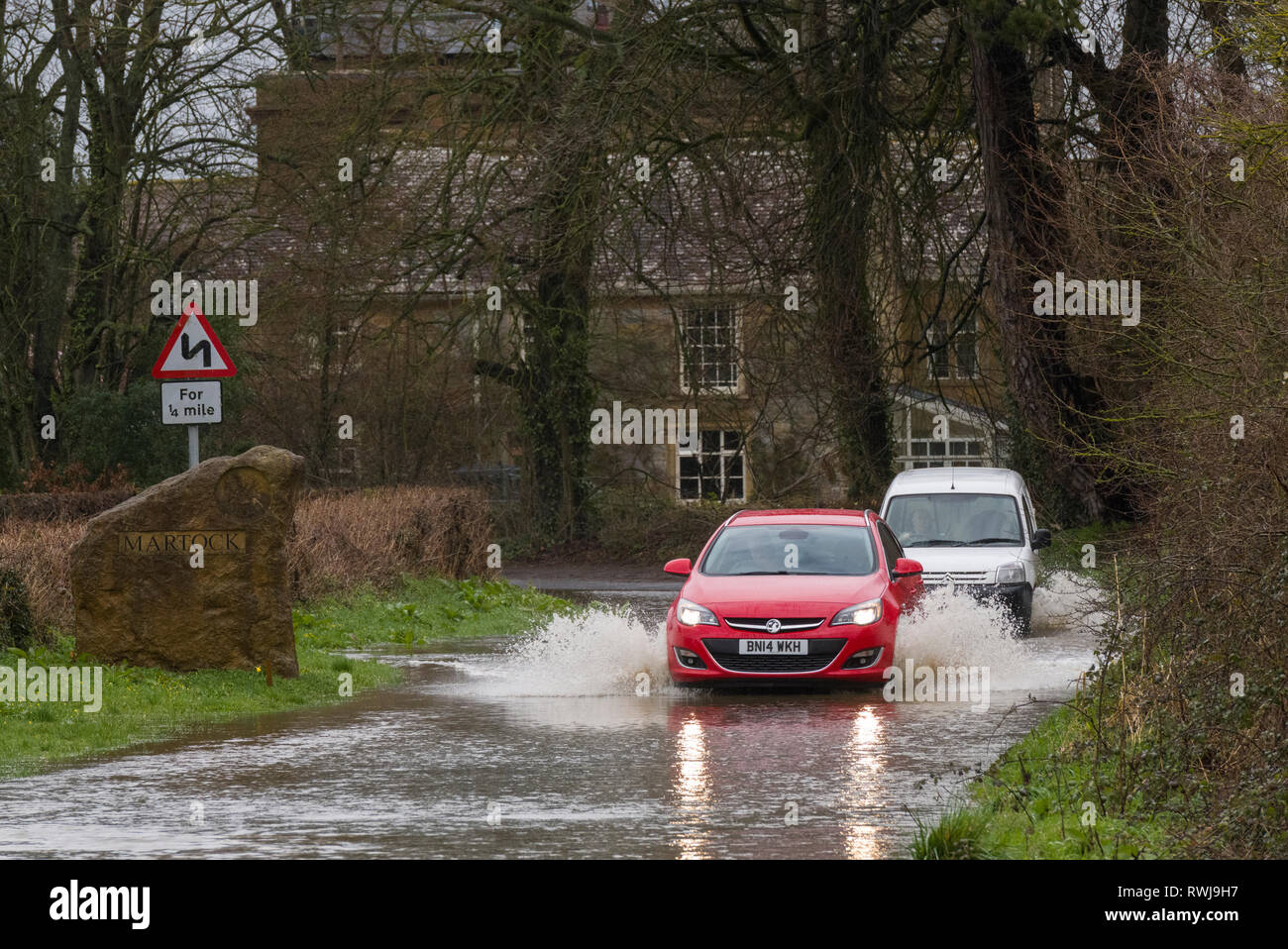 Martock, Somerset, UK. 6th Mar, 2019. UK Weather. Localised flooding as ...