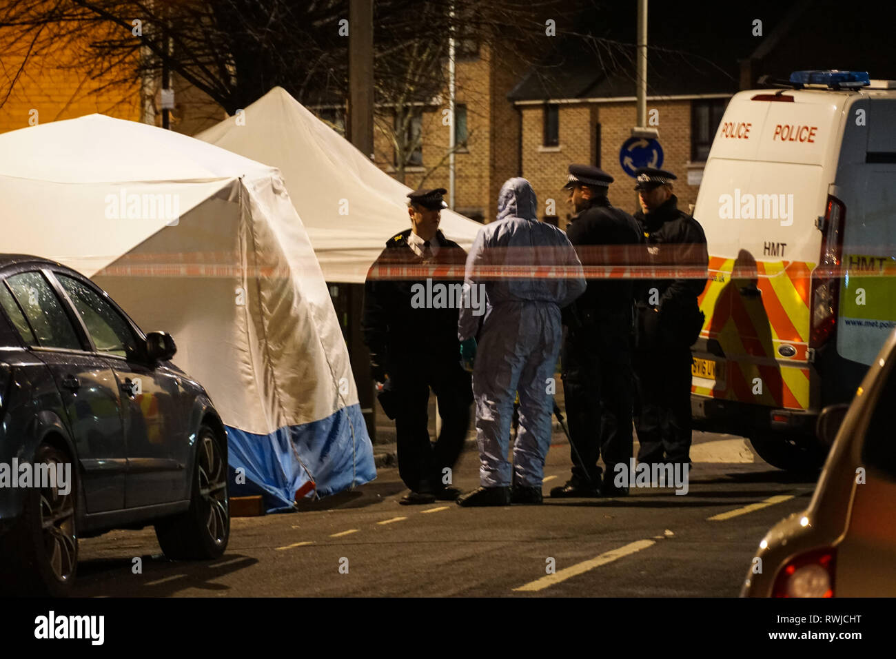 Police at crime scene in London, England United Kingdom UK Stock Photo ...