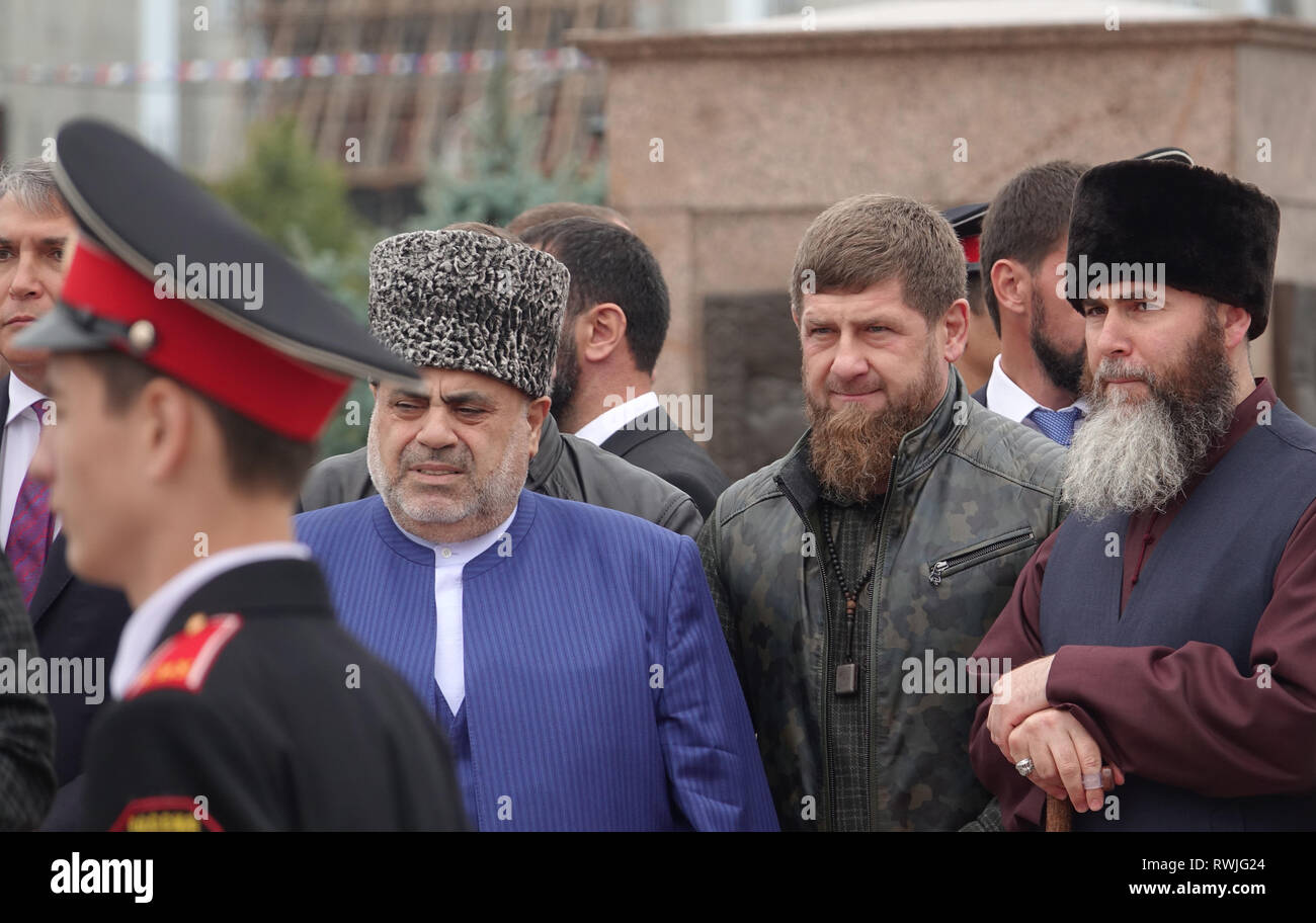 Mufti story hi-res stock photography and images - Alamy