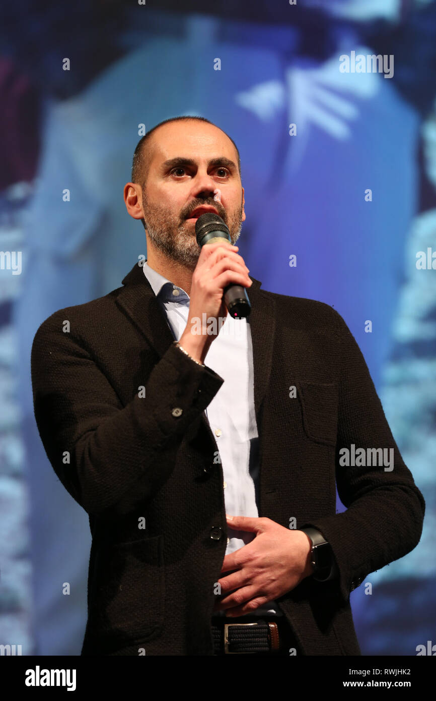 Montagna everest hi-res stock photography and images - Alamy