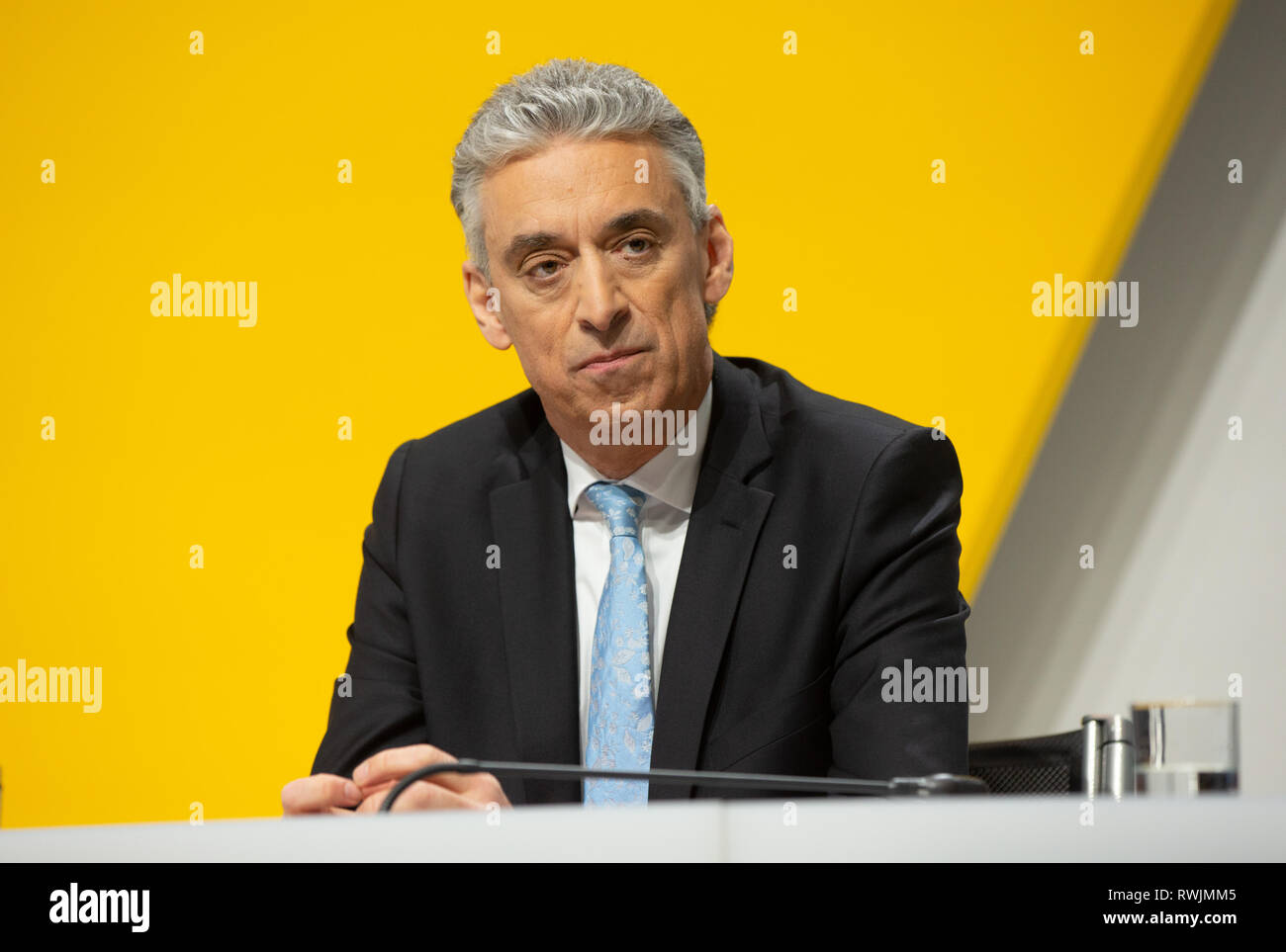Dhl express ceo hi-res stock photography and images - Alamy