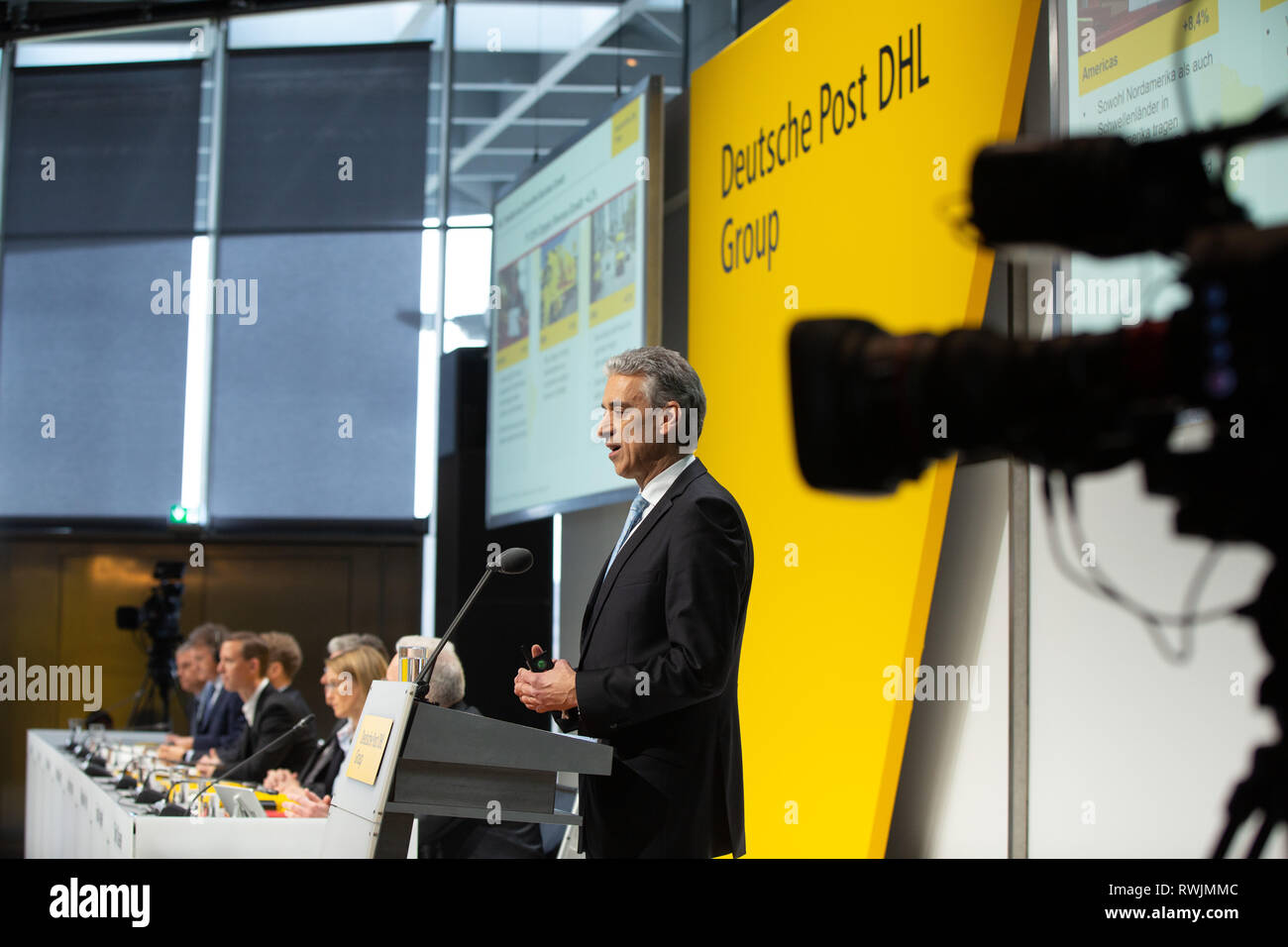 Dhl express ceo hi-res stock photography and images - Alamy