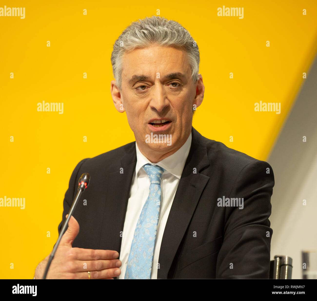 Dhl Express Ceo High Resolution Stock Photography and Images - Alamy