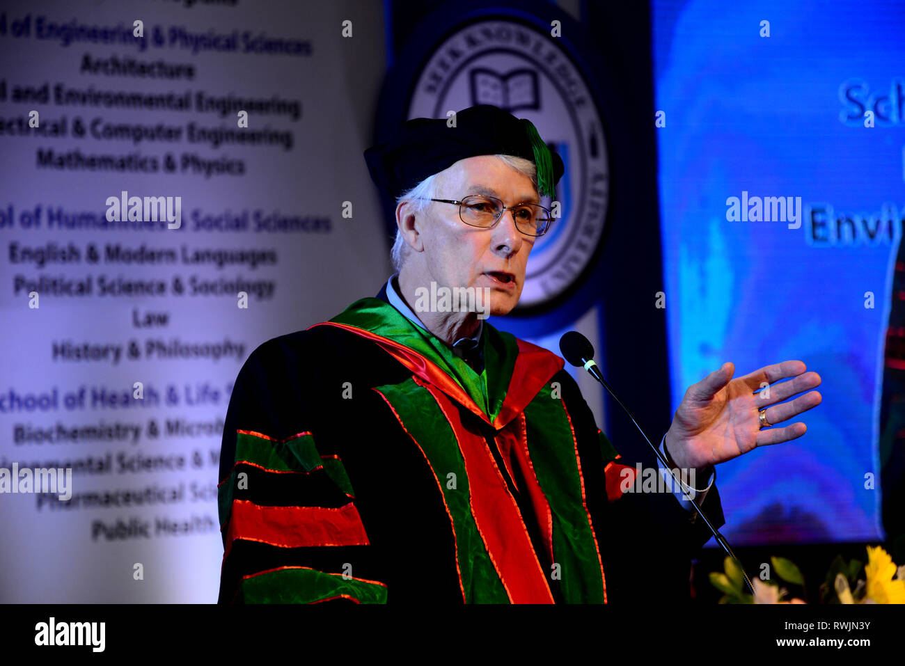 Richard roberts nobel prize hi-res stock photography and images - Alamy