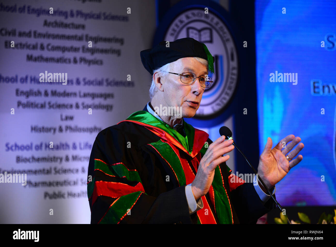 Richard roberts nobel prize hi-res stock photography and images - Alamy