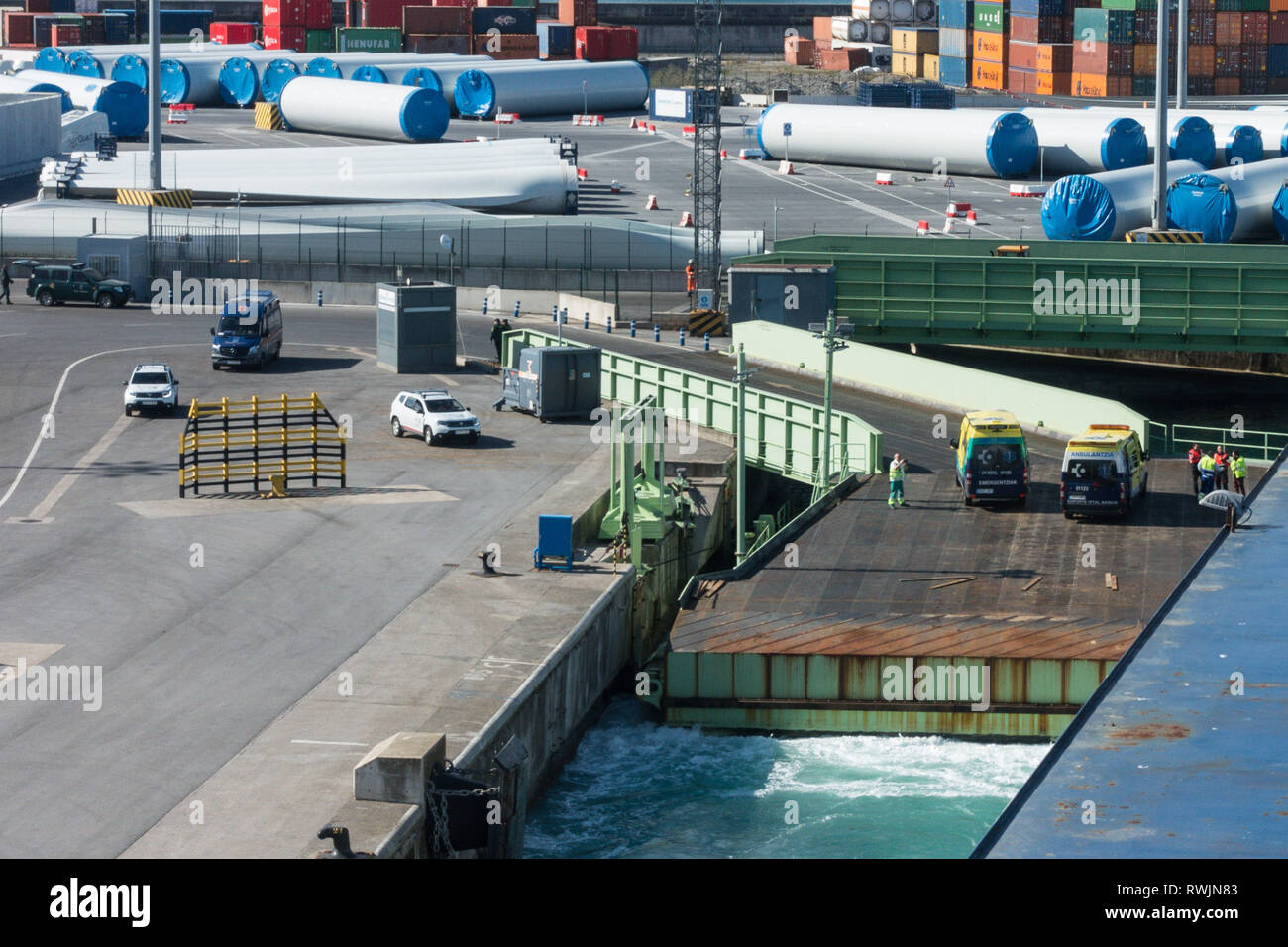 Bilbao ferry port hi-res stock photography and images - Alamy