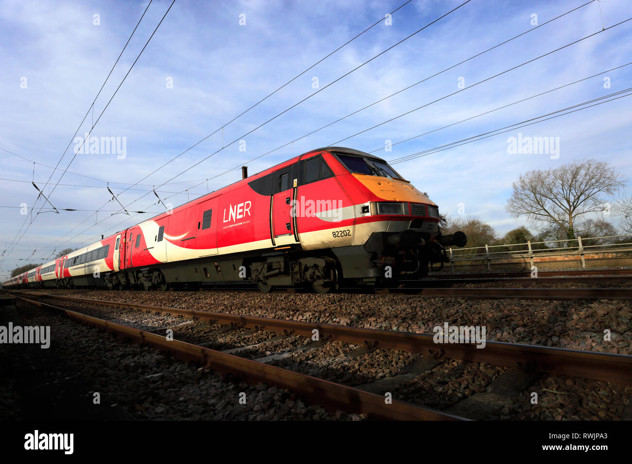 82202 LNER train, London and North Eastern Railway, East Coast Main ...
