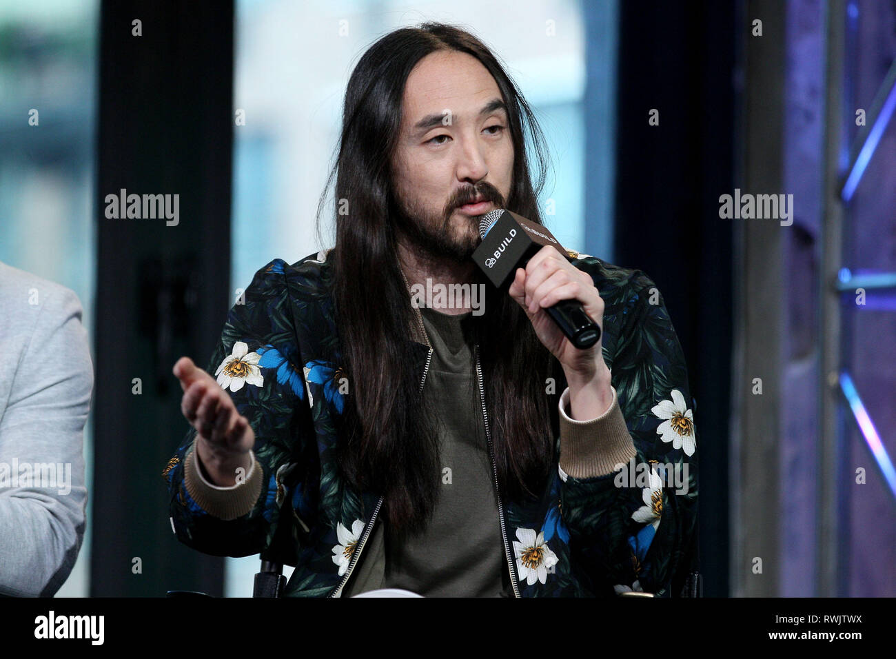 Celebrity candids friday hi-res stock photography and images - Alamy