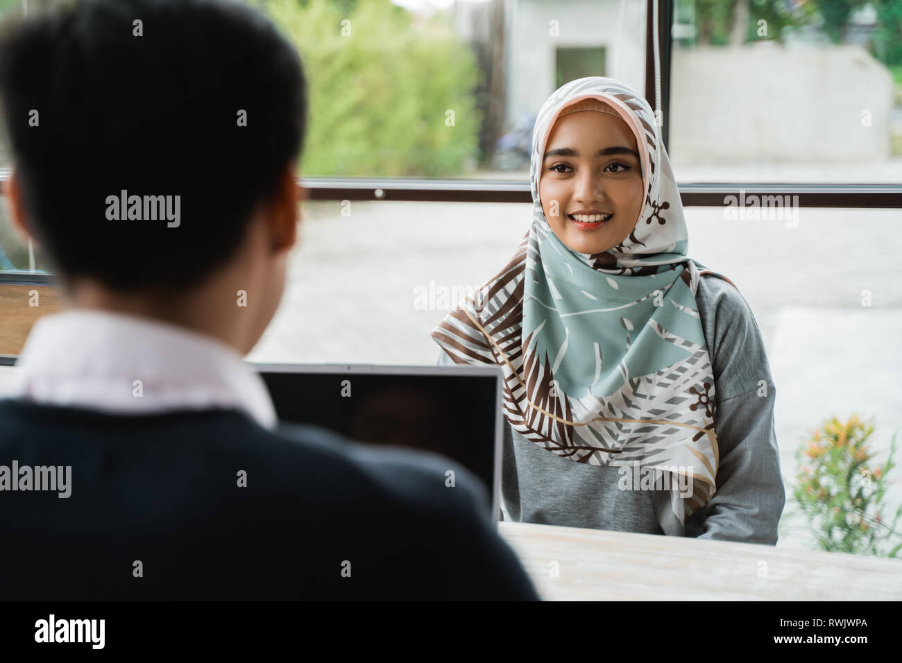 Hijab women job interview hi-res stock photography and images - Alamy