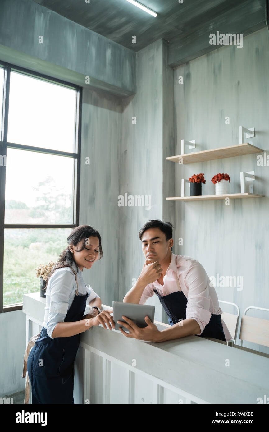 Topic bar hi-res stock photography and images - Alamy