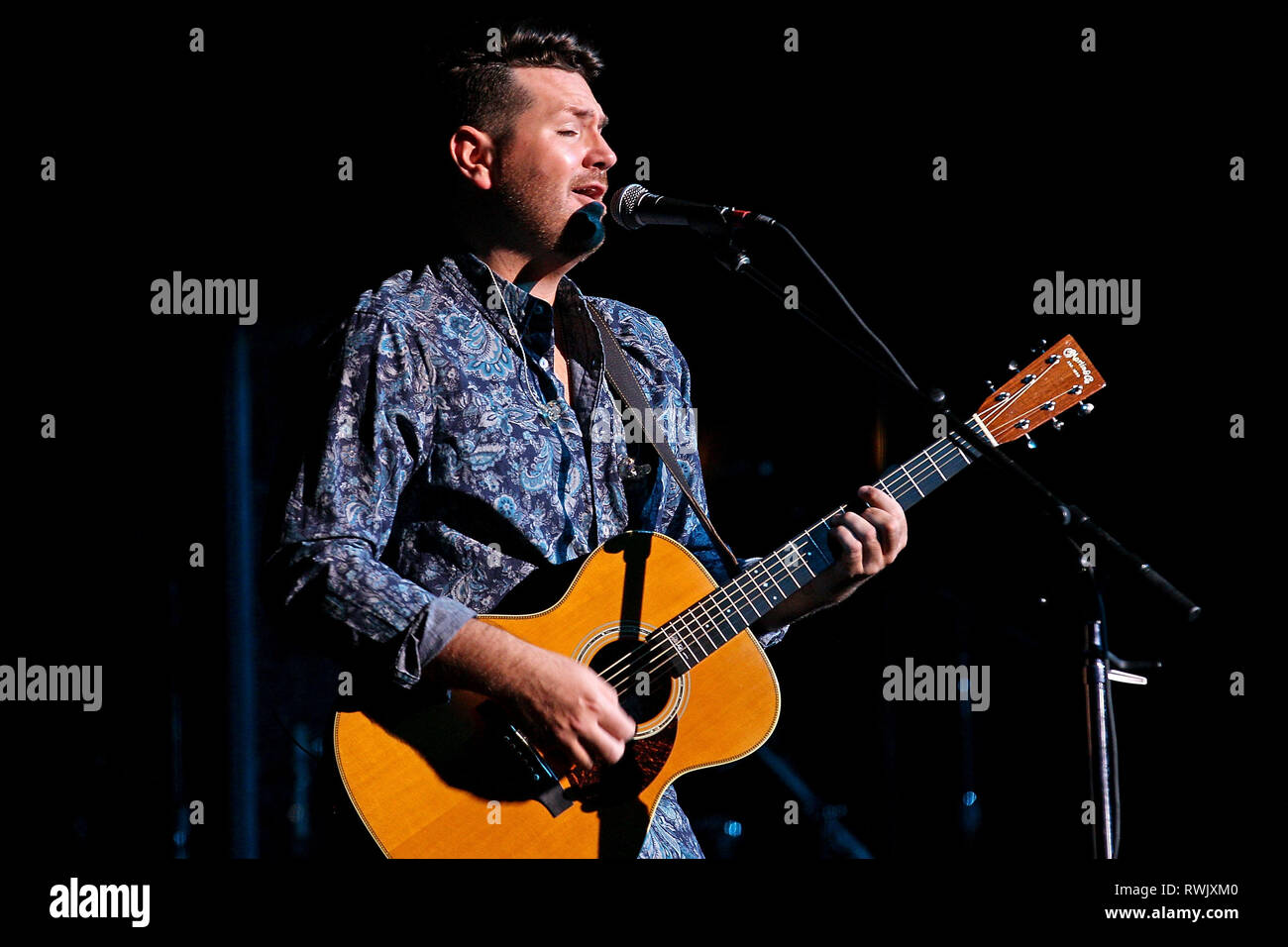 Kingston, USA. 17 Apr, 2016. Jeff LeBlanc, opens up for Boz Scaggs at ...