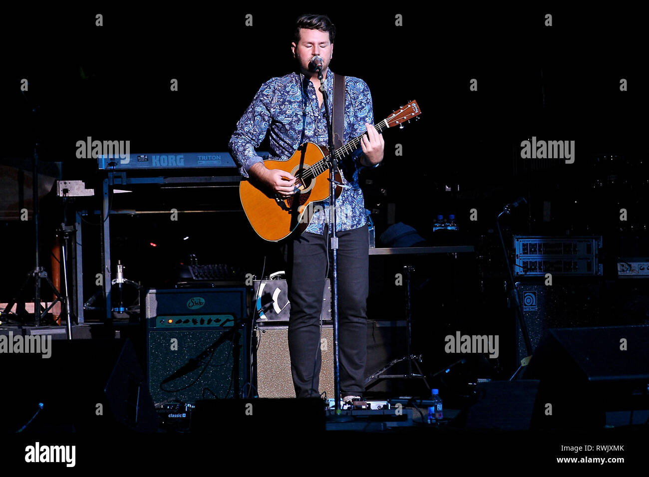 Kingston, USA. 17 Apr, 2016. Jeff LeBlanc, opens up for Boz Scaggs at ...