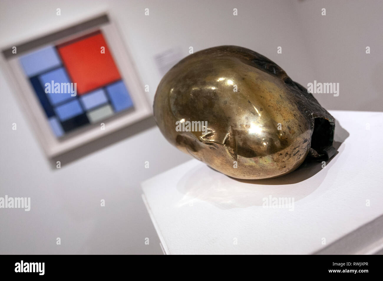 Constantin Brancusi High Resolution Stock Photography and Images - Alamy
