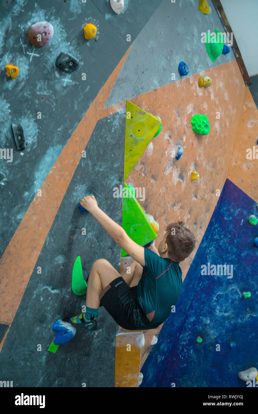 Children indoor rock climbing hi-res stock photography and images - Alamy
