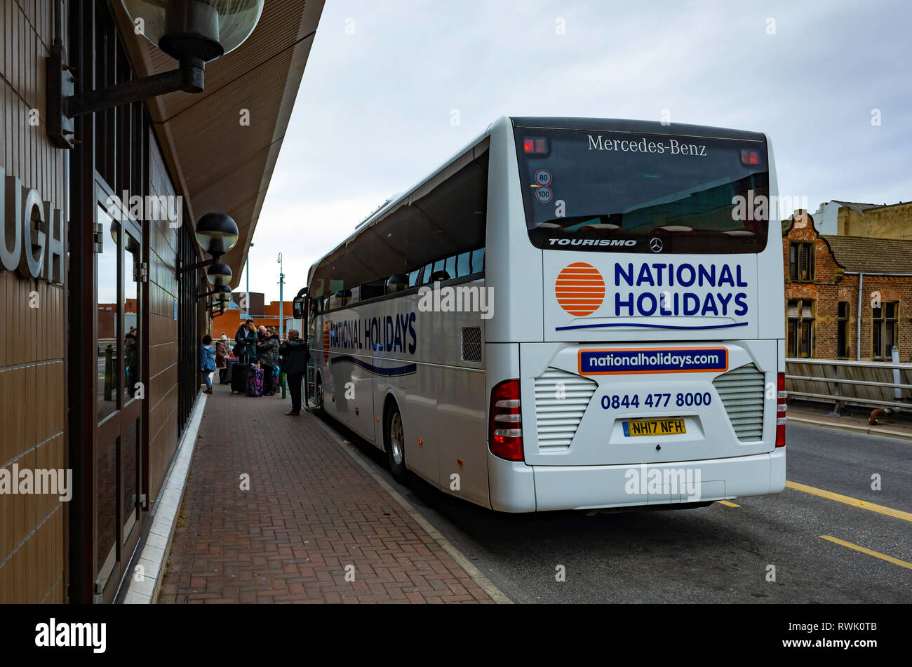 National coach holidays hi-res stock photography and images - Alamy
