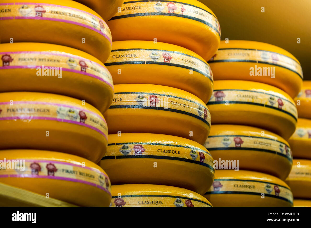 Cheese on display hi-res stock photography and images - Alamy