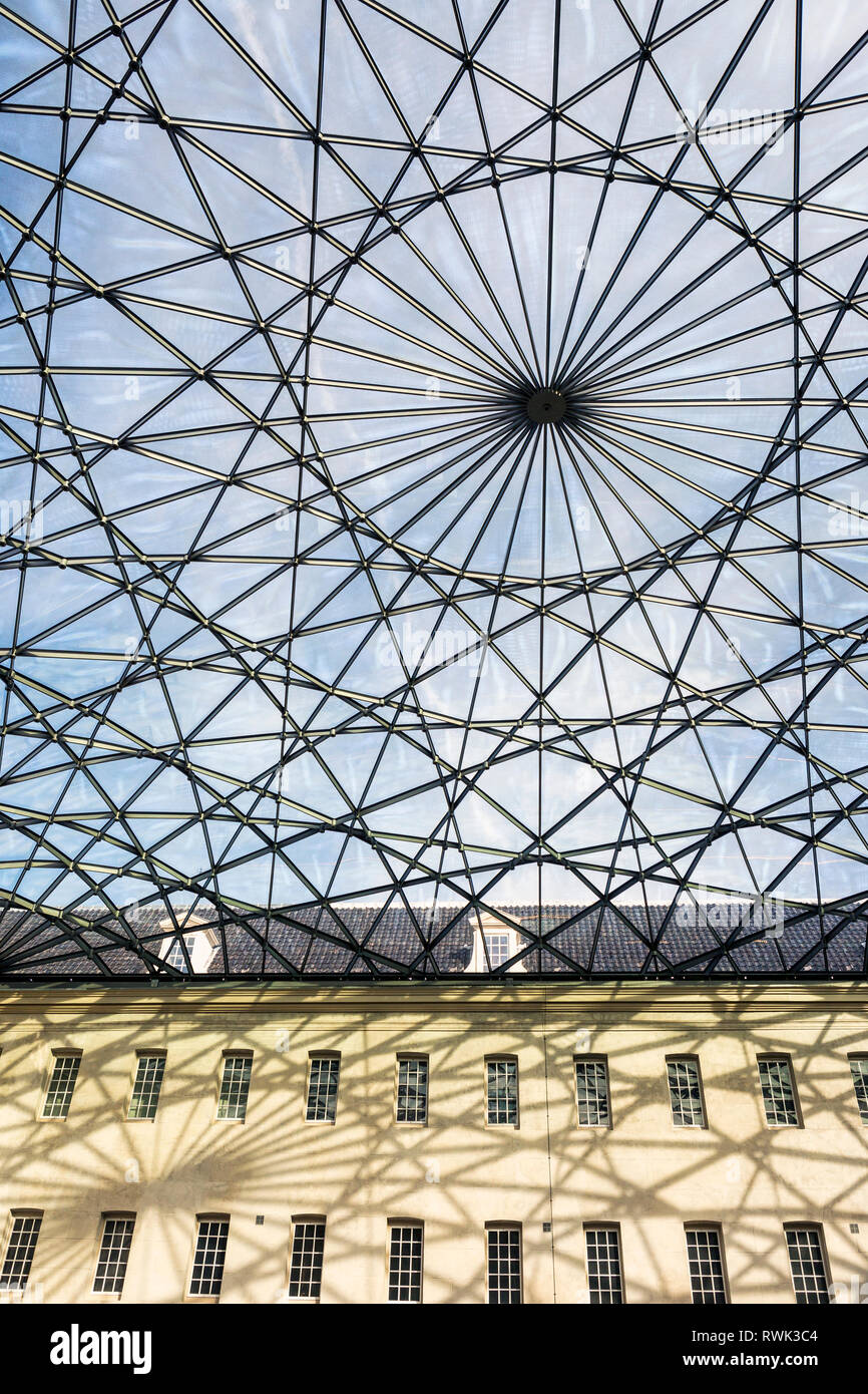 Blue framework hi-res stock photography and images - Alamy