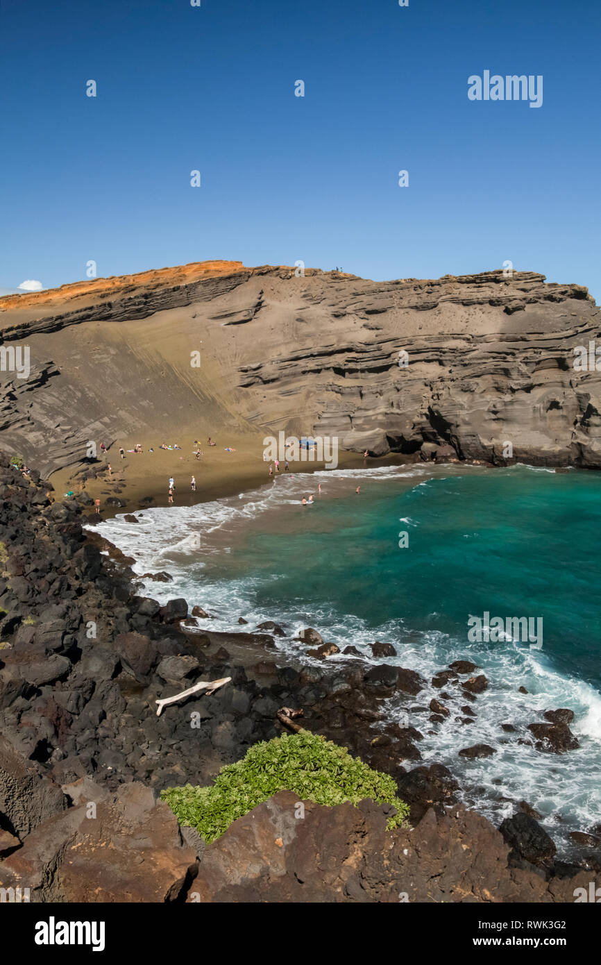 Papakolea Beach, also known as Green Sand Beach, near South Point ...
