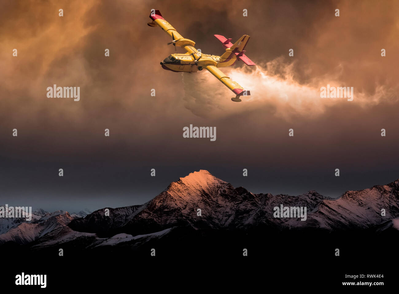 Firefighting aircraft fire hi-res stock photography and images - Alamy