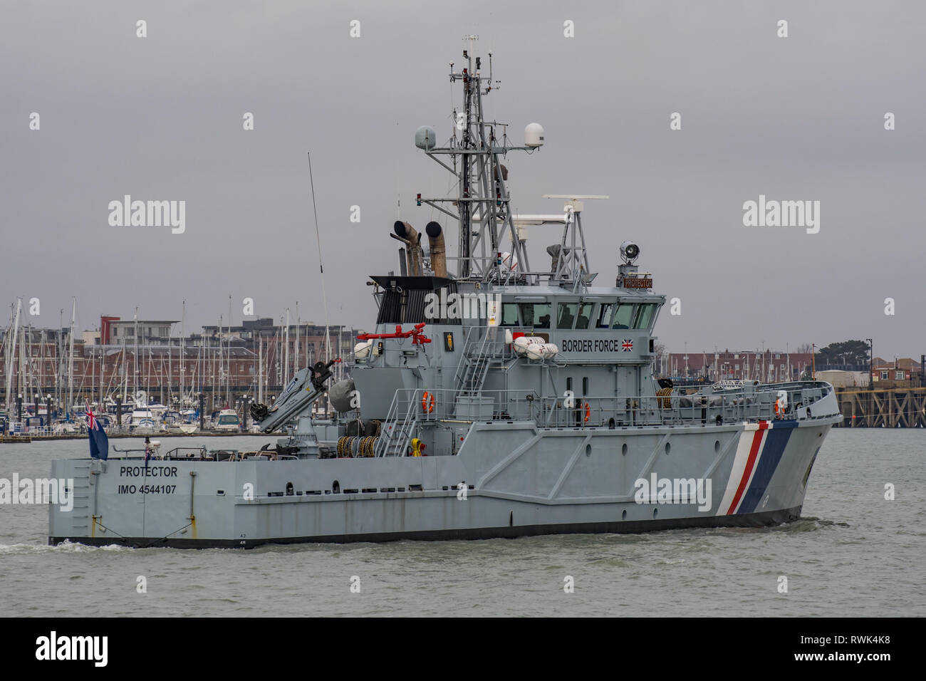Border force uk hi-res stock photography and images - Alamy