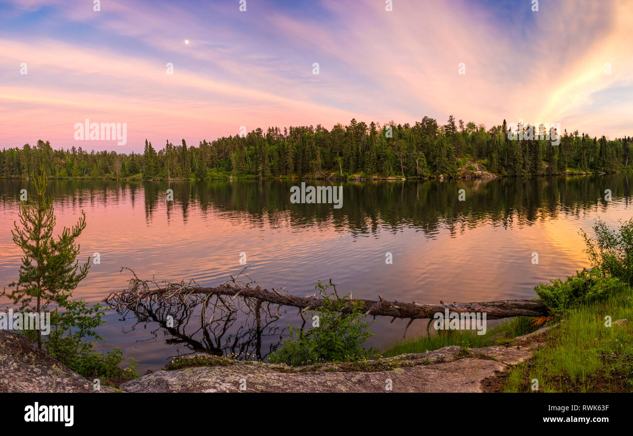 Rushing river provincial park hi-res stock photography and images - Alamy