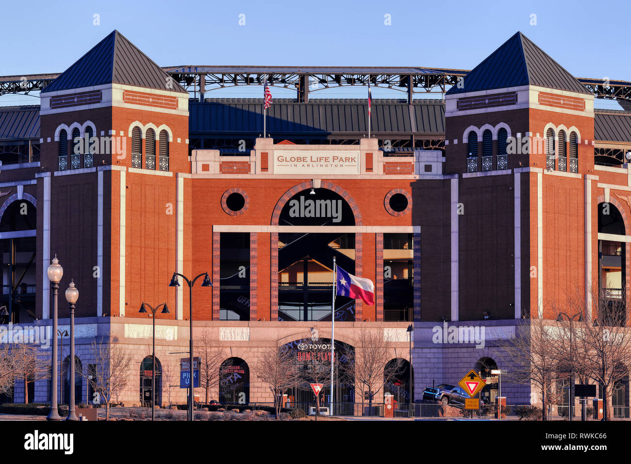 Globe life park hi-res stock photography and images - Alamy