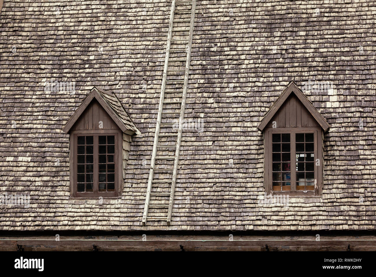 Roof dormers hi-res stock photography and images - Alamy