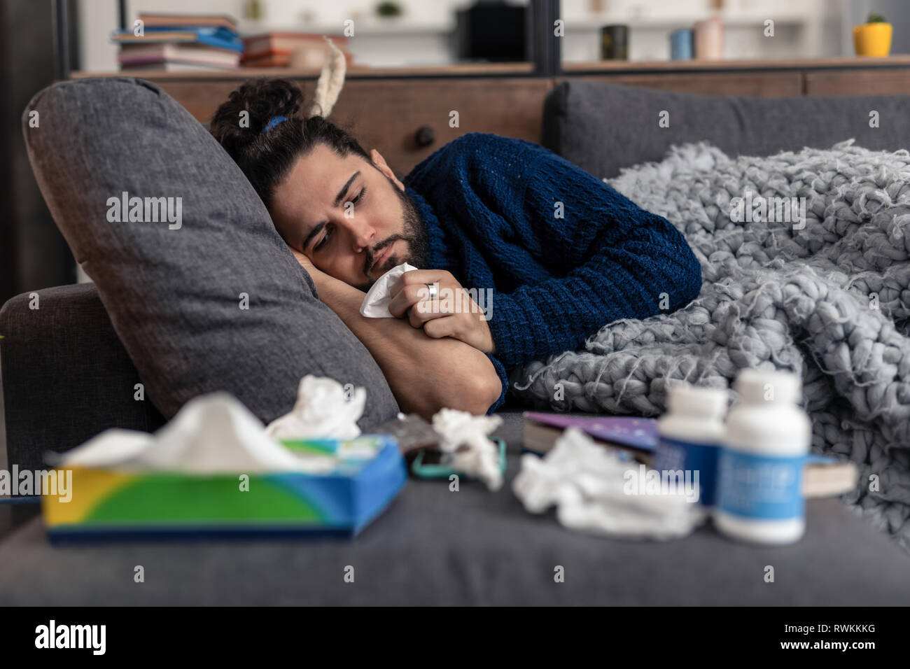 Long tissue paper hi-res stock photography and images - Alamy