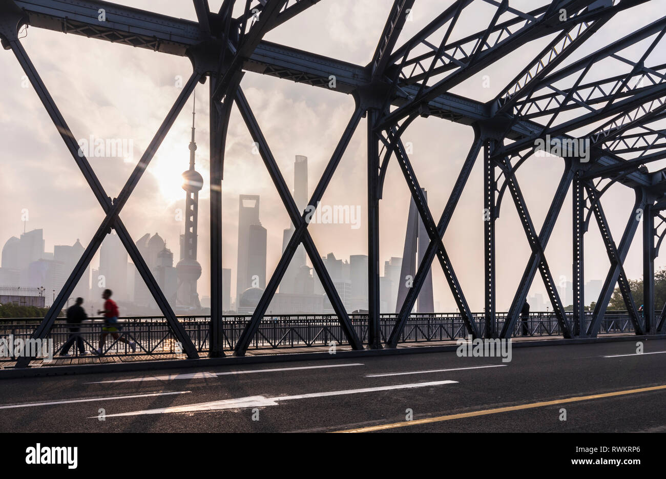 Waibaidu Bridge and Pudong skyline, Shanghai, China Stock Photo - Alamy
