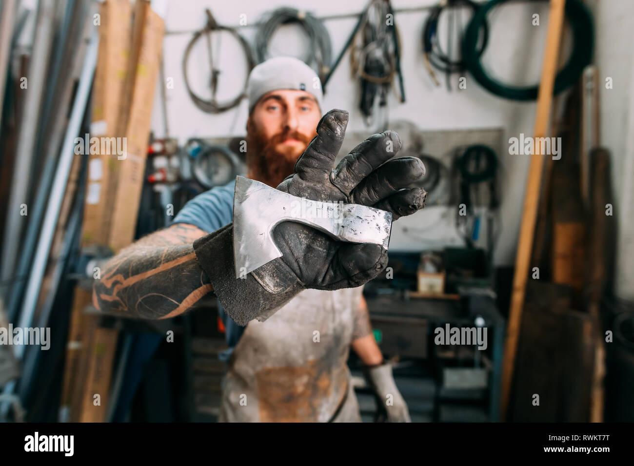 Man showing axe hi-res stock photography and images - Alamy