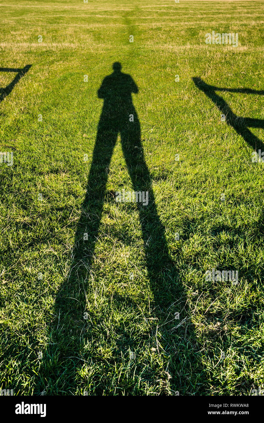 Shadow and figure and dark and man hi-res stock photography and images ...