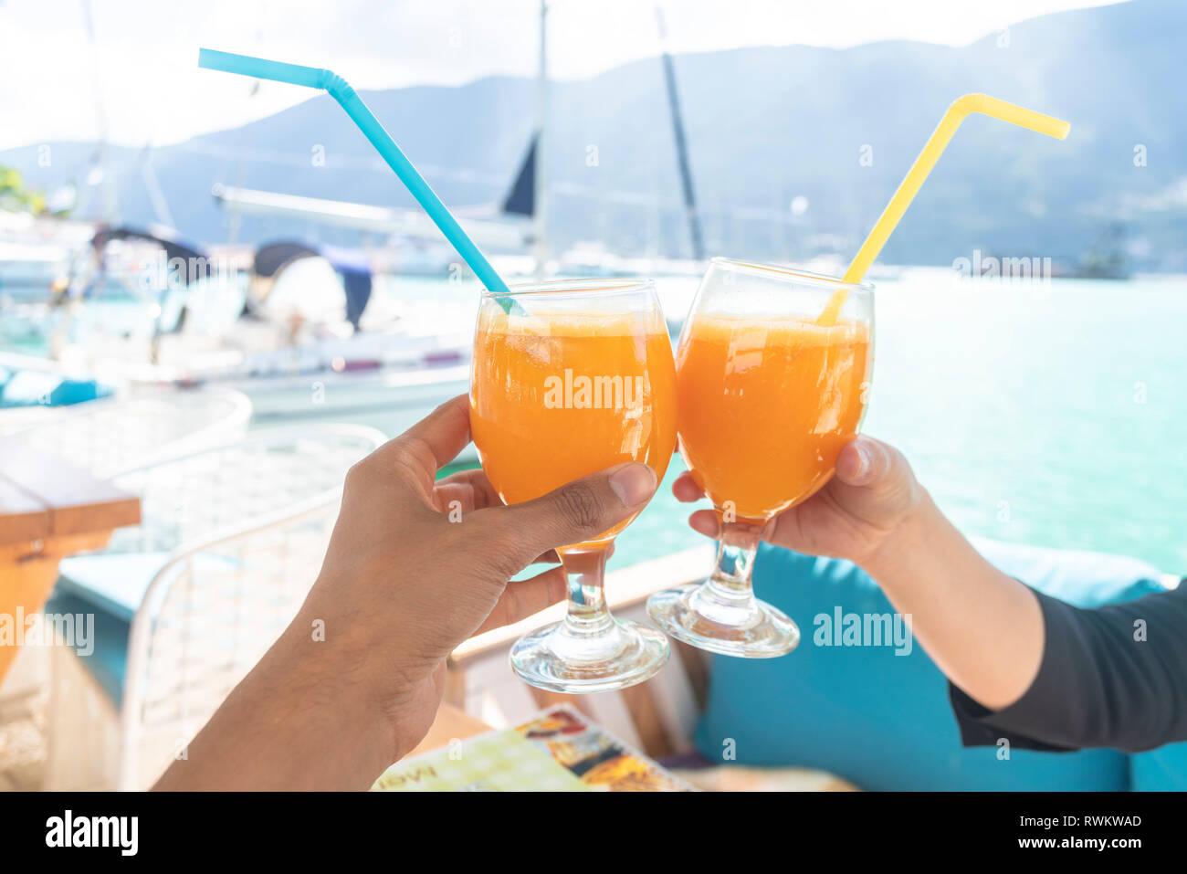 Couple cocktail boat hi-res stock photography and images - Alamy