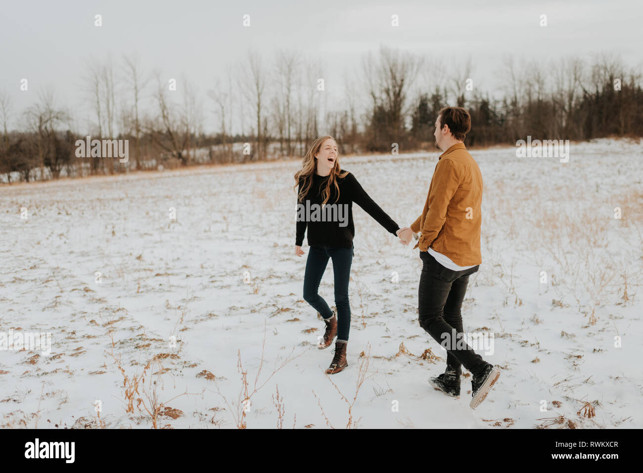 Walk in he field hi-res stock photography and images - Alamy