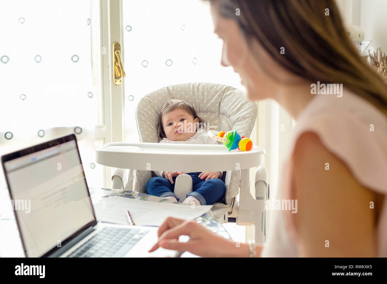 Laptop connections hi-res stock photography and images - Alamy