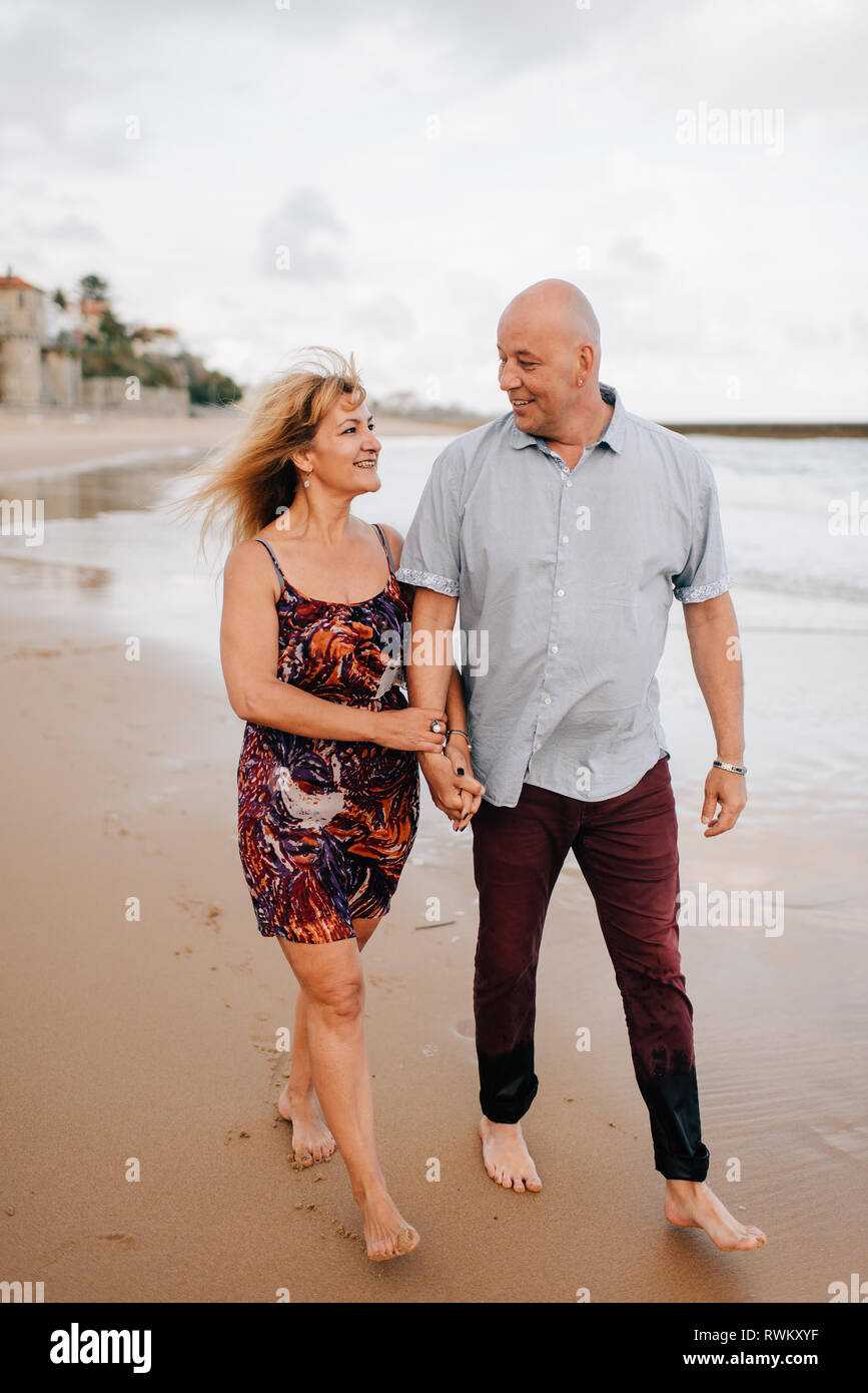 Walk sideways hi-res stock photography and images - Alamy