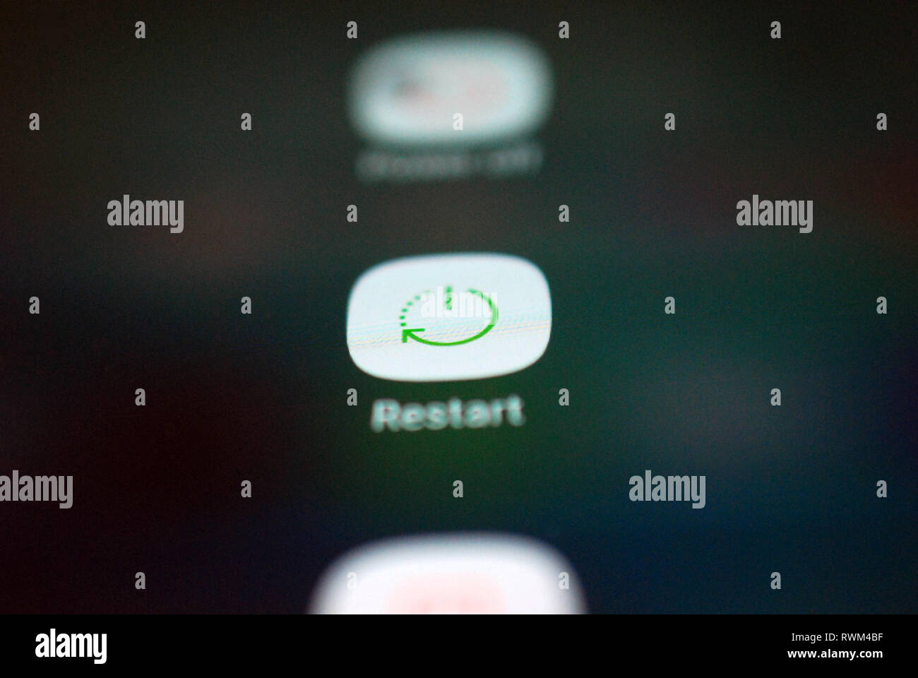 Restart icon hi-res stock photography and images - Alamy