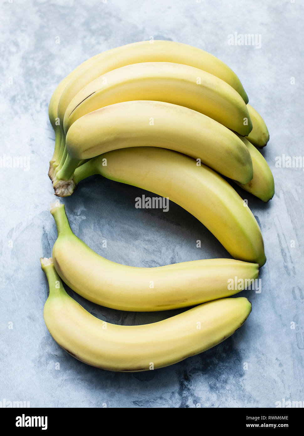 Banana bunches hi-res stock photography and images - Alamy