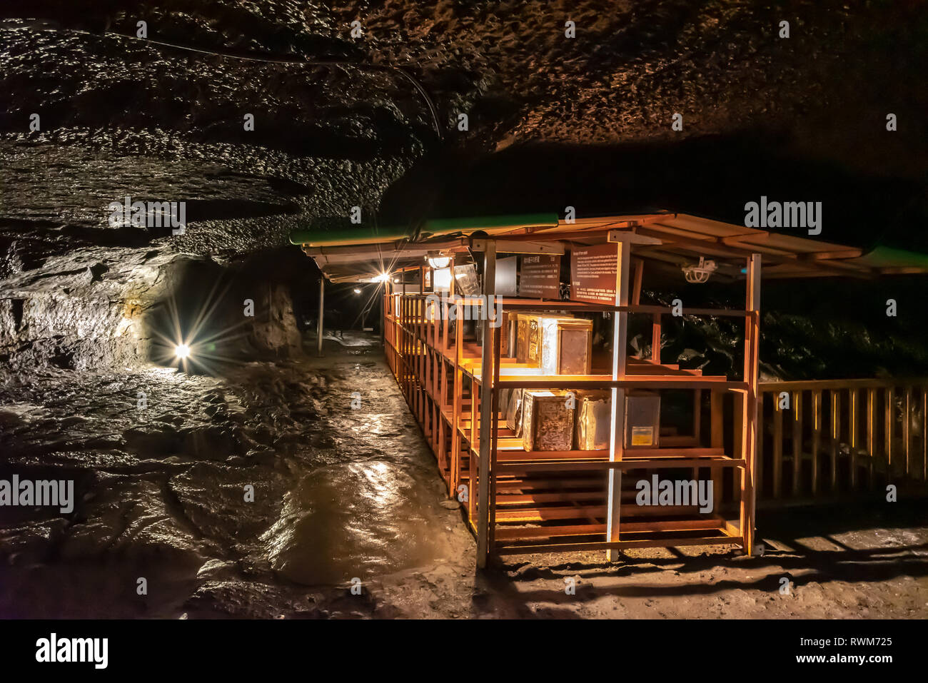 Wind Cave & Ice Cave in Fugaku Japan. The Fuji Fugaku Wind Cave is ...