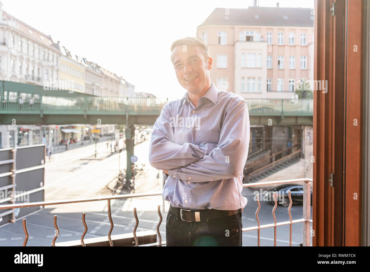 Lens culture street hi-res stock photography and images - Alamy