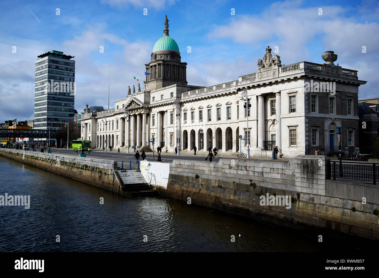 Custom house dublin hi-res stock photography and images - Alamy