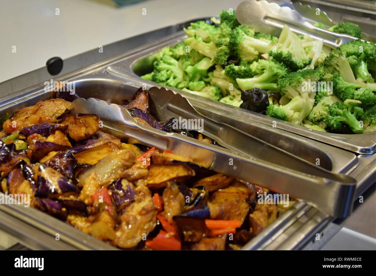 Chinese buffet china hi-res stock photography and images - Alamy