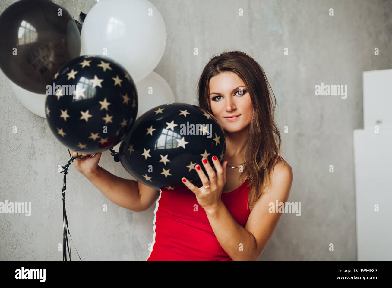 Modeling balloons hi-res stock photography and images - Alamy