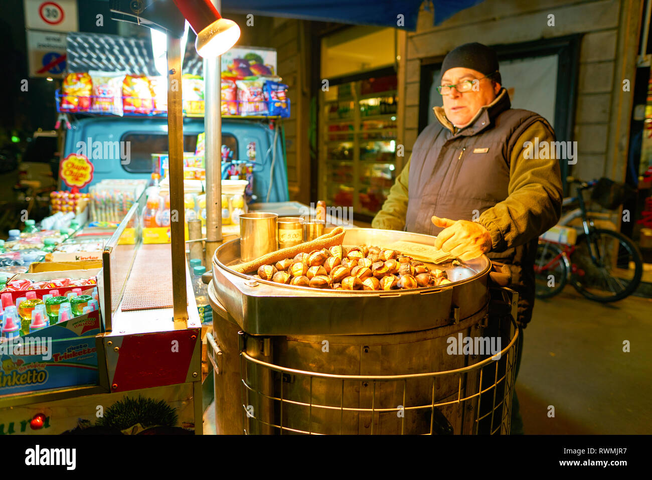 MILAN, ITALY - CIRCA NOVEMBER, 2017: street food seller in Milan ...