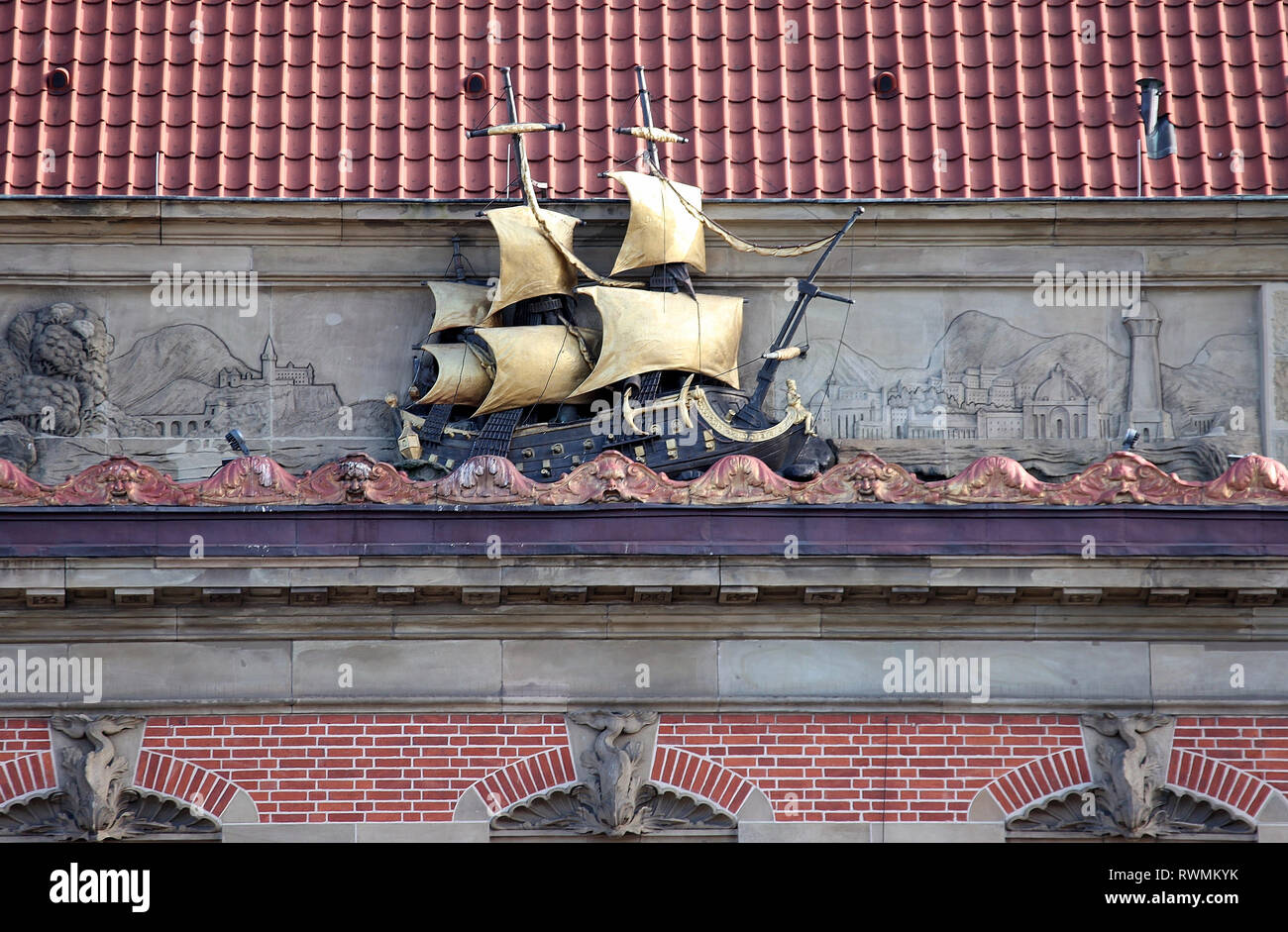 Bank Polski Bank Building Poland High Resolution Stock Photography and ...